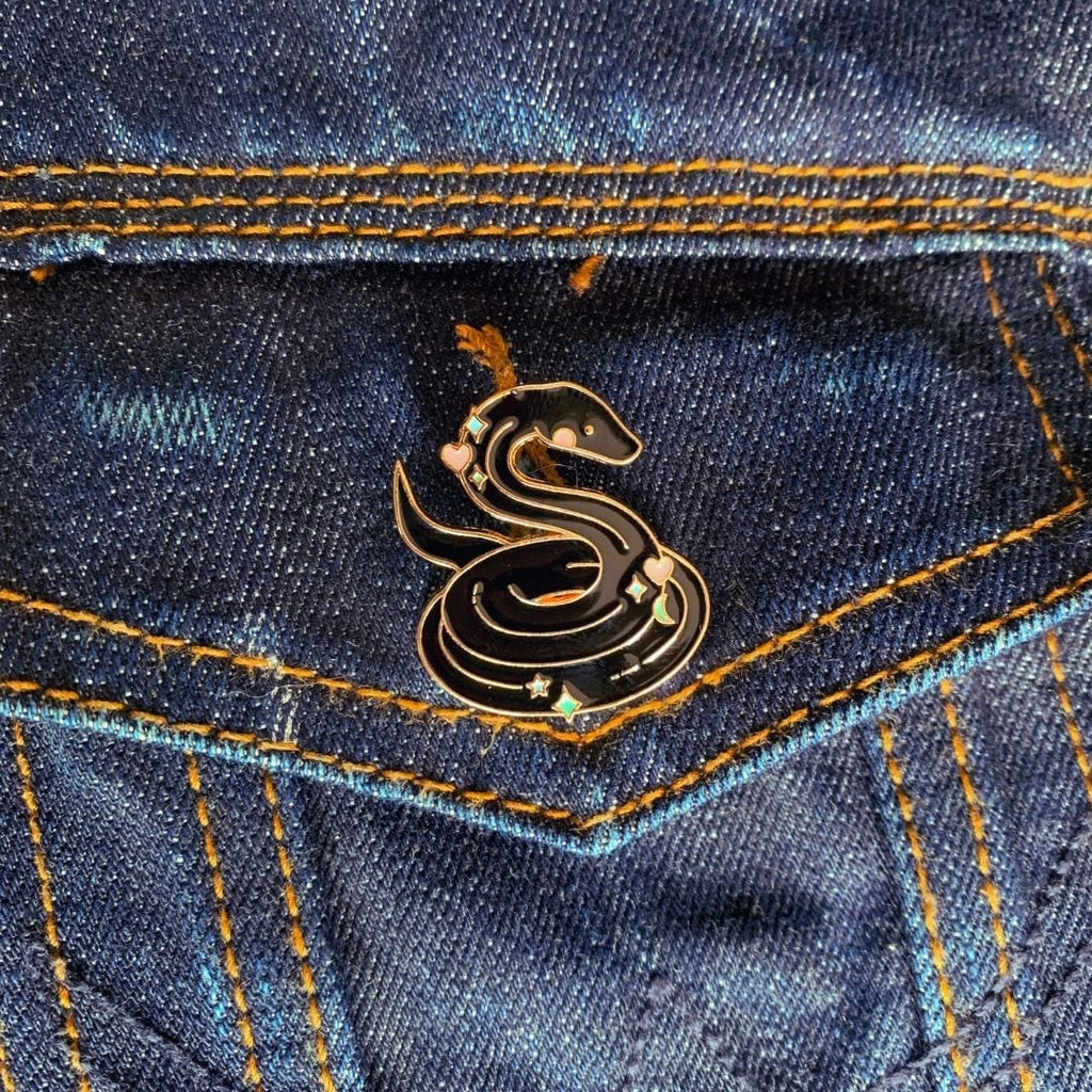 Black Snake - Pin Badge. Funky Jewellery at Famous Rebel